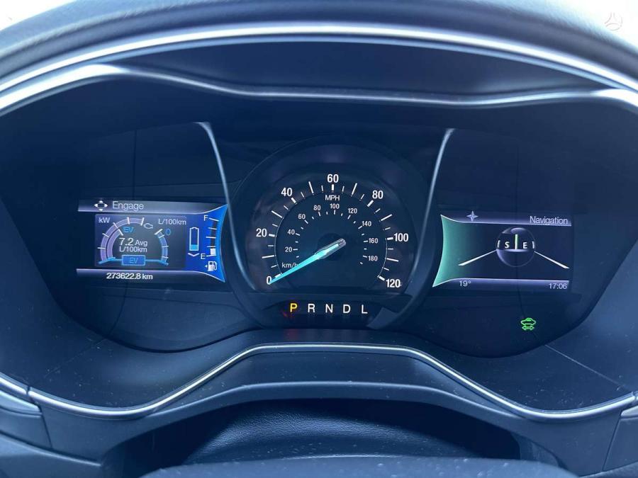 Pelēks Ford Fusion 2013 Viļņa, ar dzinēja tilpumu 2.00 L un nobraukumu 270 tūkst. km par 6000 €, foto 17 vietnē AUTOMOTO.COM.LV