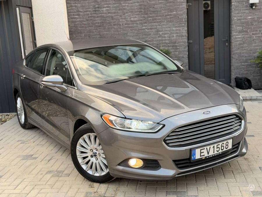 Grey Ford Fusion 2014 in Vilnius, with an engine capacity of 2.00 L and mileage of 312 thousand km for 5700 €, photo 1 on AUTOMOTO.COM.LV