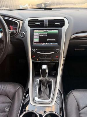 Grey Ford Fusion 2014 in Vilnius, with an engine capacity of 2.00 L and mileage of 312 thousand km for 5700 €, photo 11 on AUTOMOTO.COM.LV