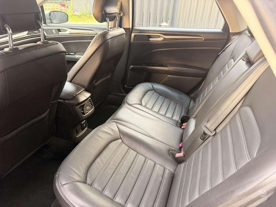 Grey Ford Fusion 2014 in Vilnius, with an engine capacity of 2.00 L and mileage of 312 thousand km for 5700 €, photo 14 on AUTOMOTO.COM.LV