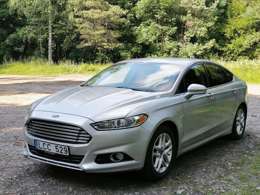 Pelēks Ford Fusion 2015 Viļņa, ar dzinēja tilpumu 2.50 L un nobraukumu 214 tūkst. km par 6299 €, foto 4 vietnē AUTOMOTO.COM.LV
