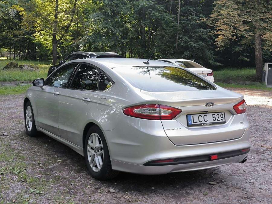 Pelēks Ford Fusion 2015 Viļņa, ar dzinēja tilpumu 2.50 L un nobraukumu 214 tūkst. km par 6299 €, foto 5 vietnē AUTOMOTO.COM.LV