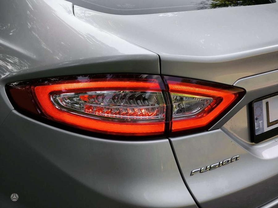 Pelēks Ford Fusion 2015 Viļņa, ar dzinēja tilpumu 2.50 L un nobraukumu 214 tūkst. km par 6299 €, foto 8 vietnē AUTOMOTO.COM.LV