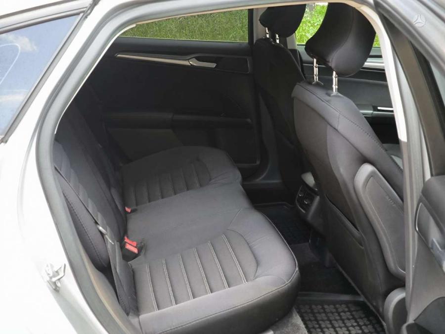 Pelēks Ford Fusion 2015 Viļņa, ar dzinēja tilpumu 2.50 L un nobraukumu 214 tūkst. km par 6299 €, foto 12 vietnē AUTOMOTO.COM.LV