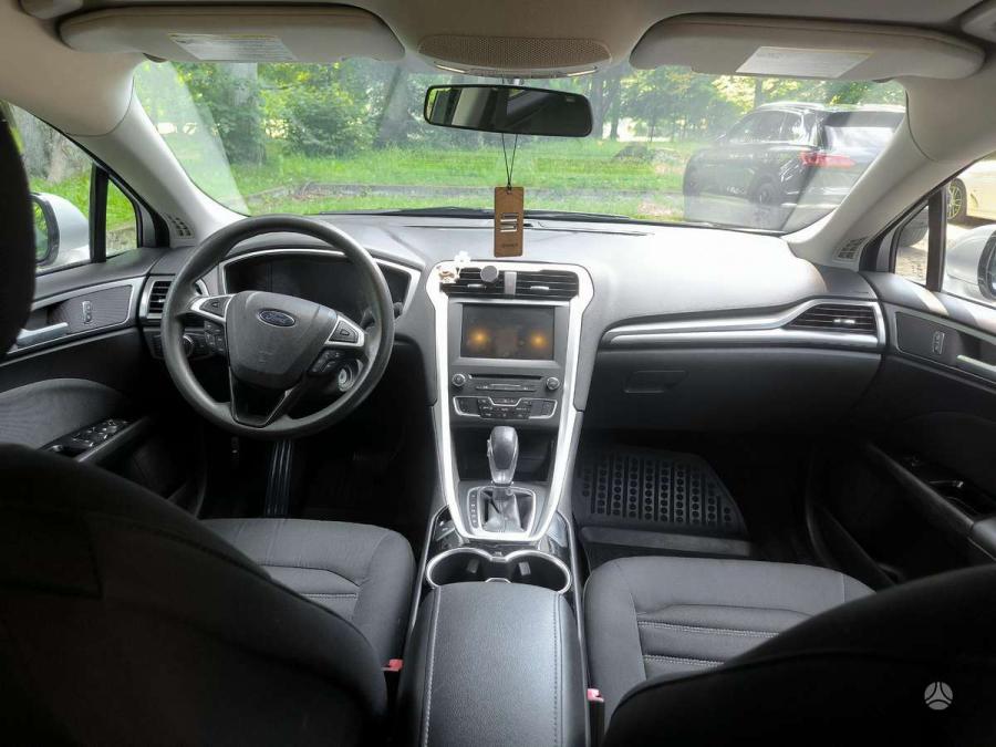 Pelēks Ford Fusion 2015 Viļņa, ar dzinēja tilpumu 2.50 L un nobraukumu 214 tūkst. km par 6299 €, foto 13 vietnē AUTOMOTO.COM.LV
