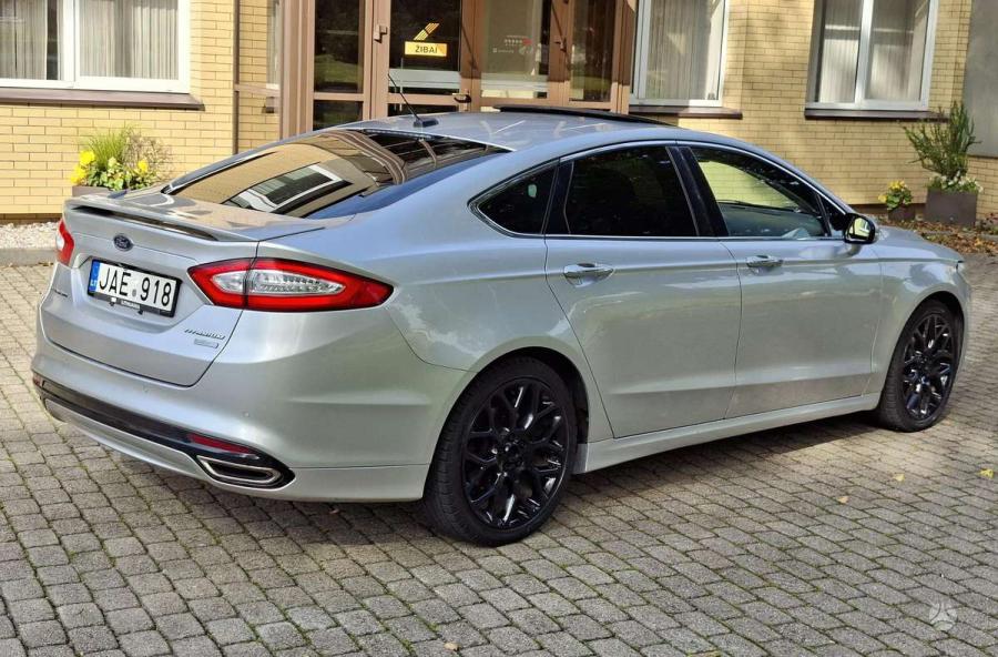 Grey Ford Fusion 2015 in Silute, with an engine capacity of 2.00 L and mileage of 195 thousand km for 4750 €, photo 8 on AUTOMOTO.COM.LV