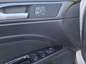 Grey Ford Fusion 2015 in Silute, with an engine capacity of 2.00 L and mileage of 195 thousand km for 4750 €, photo 21 on AUTOMOTO.COM.LV