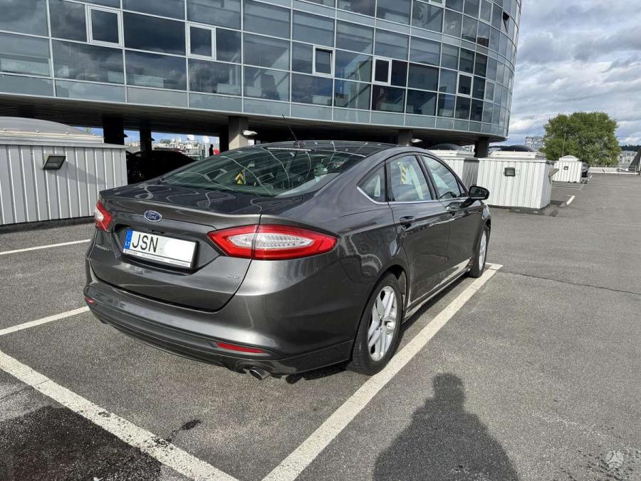 Grey Ford Fusion 2016 in Vilnius, with an engine capacity of 2.49 L and mileage of 112 thousand km for 7200 €, photo 4 on AUTOMOTO.COM.LV