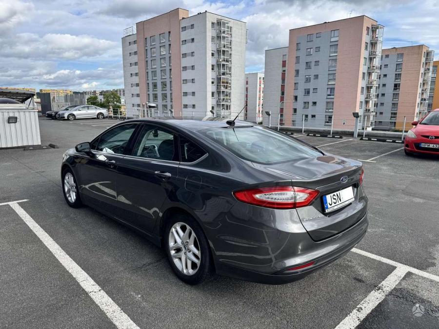 Grey Ford Fusion 2016 in Vilnius, with an engine capacity of 2.49 L and mileage of 112 thousand km for 7200 €, photo 5 on AUTOMOTO.COM.LV