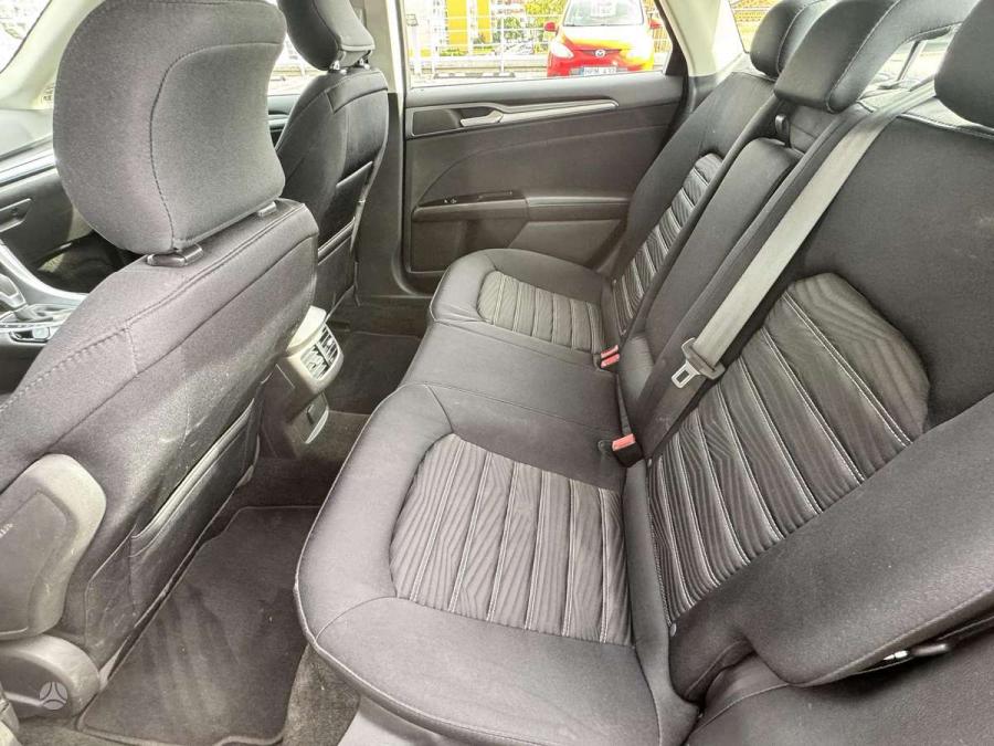 Grey Ford Fusion 2016 in Vilnius, with an engine capacity of 2.49 L and mileage of 112 thousand km for 7200 €, photo 7 on AUTOMOTO.COM.LV