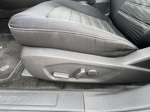 Grey Ford Fusion 2016 in Vilnius, with an engine capacity of 2.49 L and mileage of 112 thousand km for 7200 €, photo 7 on AUTOMOTO.COM.LV