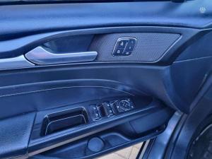 Grey Ford Fusion 2017 in Kaunas, with an engine capacity of 2.00 L and mileage of 262 thousand km for 7500 €, photo 12 on AUTOMOTO.COM.LV