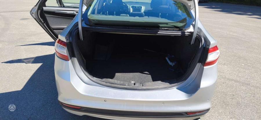 Pelēks Ford Fusion 2022 Kauņa, ar dzinēja tilpumu 2.49 L un nobraukumu 161 tūkst. km par 5555 €, foto 9 vietnē AUTOMOTO.COM.LV