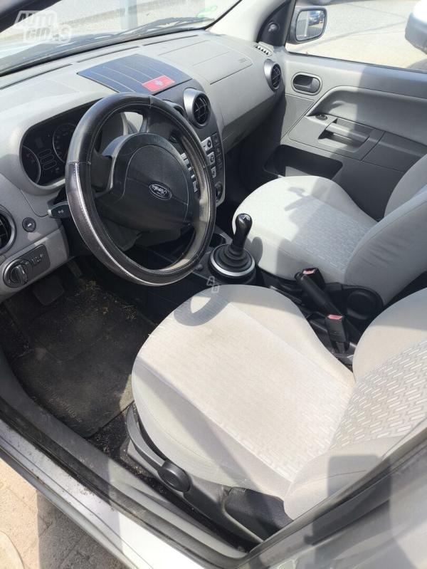 Ford Fusion 2004 in Vilnius, with an engine capacity of 1.40 L and mileage of 150 thousand km for 350 €, photo 5 on AUTOMOTO.COM.LV