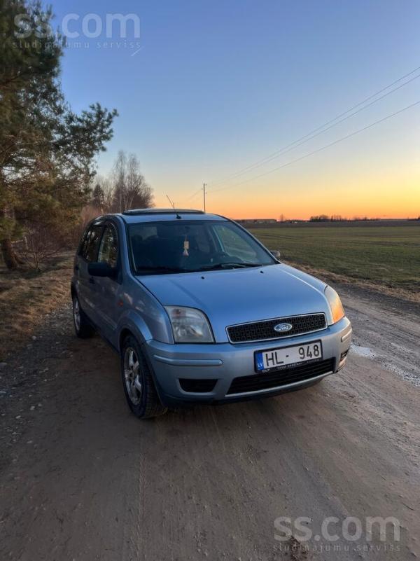 Ford Fusion 2005 in Jelgava, with an engine capacity of 1.40 L and mileage of 0 thousand km for 2000 €, photo 4 on AUTOMOTO.COM.LV