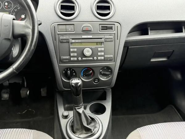 Ford Fusion 2006 Rīga, ar dzinēja tilpumu 1.60 L un nobraukumu 178 tūkst. km par 1950 €, foto 6 vietnē AUTOMOTO.COM.LV