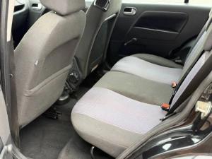 Ford Fusion 2006 in Riga, with an engine capacity of 1.60 L and mileage of 178 thousand km for 1950 €, photo 10 on AUTOMOTO.COM.LV