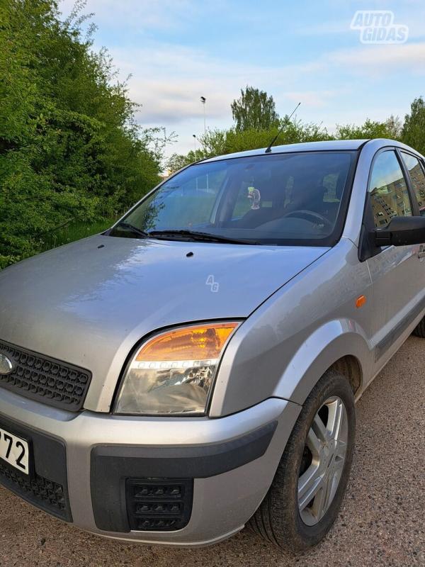 Ford Fusion 2007 Utena, ar dzinēja tilpumu 1.40 L un nobraukumu 289 tūkst. km par 800 €, foto 3 vietnē AUTOMOTO.COM.LV