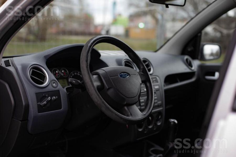 Ford Fusion 2008 Rīga, ar dzinēja tilpumu 1.40 L un nobraukumu 249 tūkst. km par 2790 €, foto 13 vietnē AUTOMOTO.COM.LV