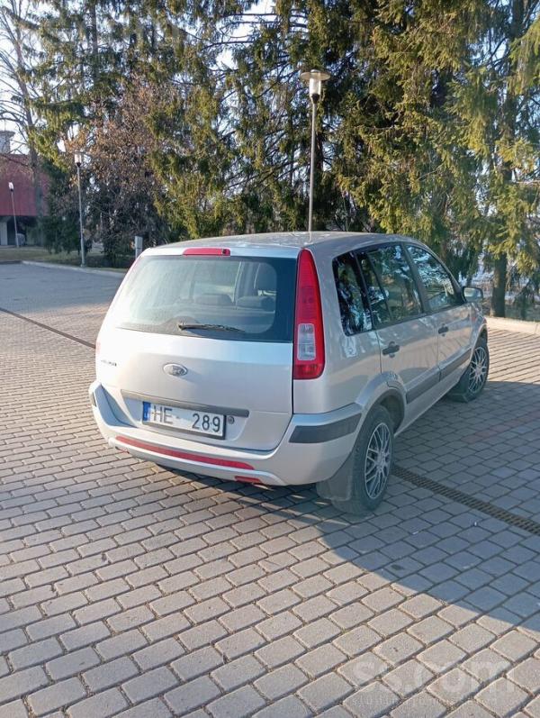 Форд Фьюжн 2008 в Алуксне, объемом двигателя 1.40 л и пробегом 212 тыс. км за 1900 €, фото 2 на AUTOMOTO.COM.LV