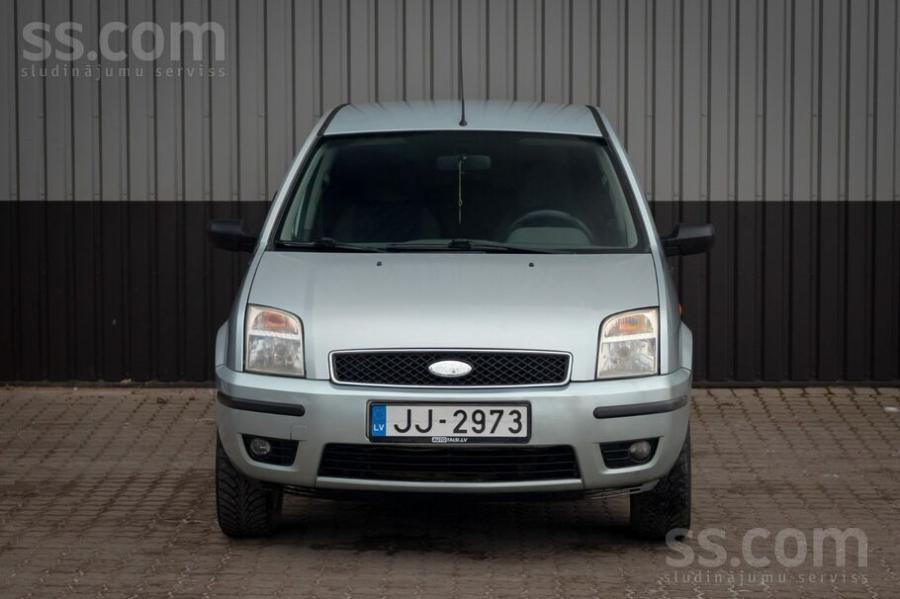 Sarkans Ford Fusion 2002 Talsi, ar dzinēja tilpumu 1.40 L un nobraukumu 197 tūkst. km par 1590 €, foto 2 vietnē AUTOMOTO.COM.LV