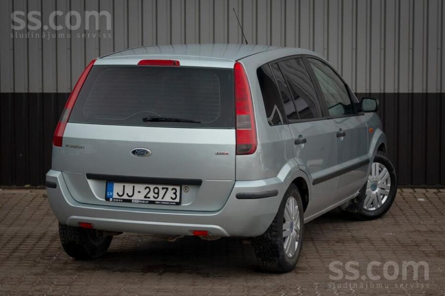 Sarkans Ford Fusion 2002 Talsi, ar dzinēja tilpumu 1.40 L un nobraukumu 197 tūkst. km par 1590 €, foto 7 vietnē AUTOMOTO.COM.LV