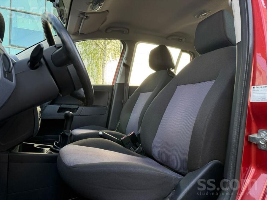 Sarkans Ford Fusion 2009 Rīga, ar dzinēja tilpumu 1.20 L un nobraukumu 0 tūkst. km par 3200 €, foto 7 vietnē AUTOMOTO.COM.LV