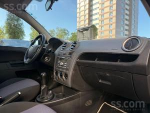 Sarkans Ford Fusion 2009 Rīga, ar dzinēja tilpumu 1.20 L un nobraukumu 0 tūkst. km par 3200 €, foto 8 vietnē AUTOMOTO.COM.LV