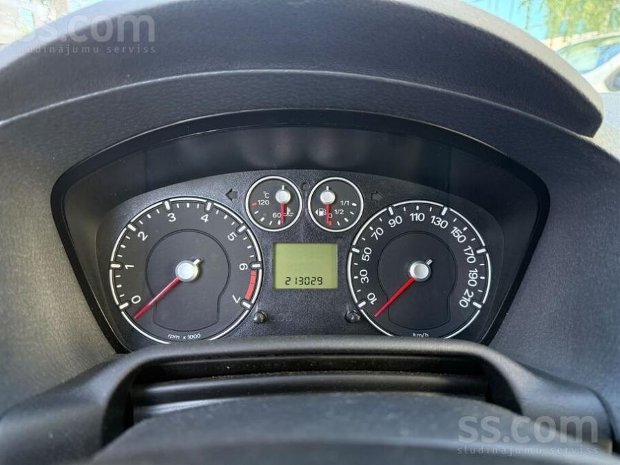 Sarkans Ford Fusion 2009 Rīga, ar dzinēja tilpumu 1.20 L un nobraukumu 0 tūkst. km par 3200 €, foto 9 vietnē AUTOMOTO.COM.LV