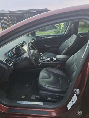 Red Ford Fusion 2015 in Gargzdai, with an engine capacity of 2.00 L and mileage of 220 thousand km for 7000 €, photo 10 on AUTOMOTO.COM.LV