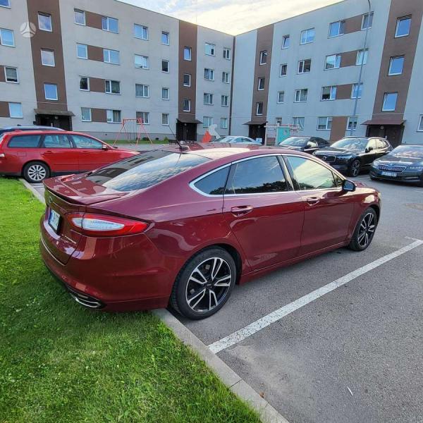 Red Ford Fusion 2016 in Vilnius, with an engine capacity of 2.00 L and mileage of 187 thousand km for 11499 €, photo 4 on AUTOMOTO.COM.LV