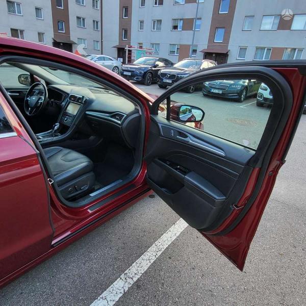 Red Ford Fusion 2016 in Vilnius, with an engine capacity of 2.00 L and mileage of 187 thousand km for 11499 €, photo 6 on AUTOMOTO.COM.LV