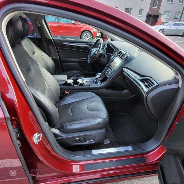 Red Ford Fusion 2016 in Vilnius, with an engine capacity of 2.00 L and mileage of 187 thousand km for 11499 €, photo 7 on AUTOMOTO.COM.LV