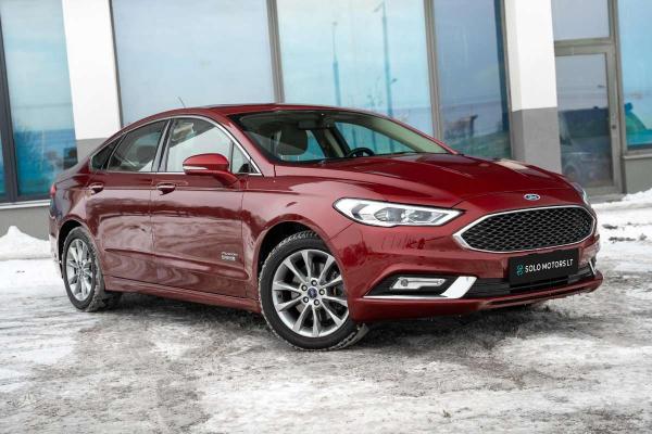 Red Ford Fusion 2017 in Vilnius, with an engine capacity of 2.00 L and mileage of 102 thousand km for 10950 €, photo 6 on AUTOMOTO.COM.LV