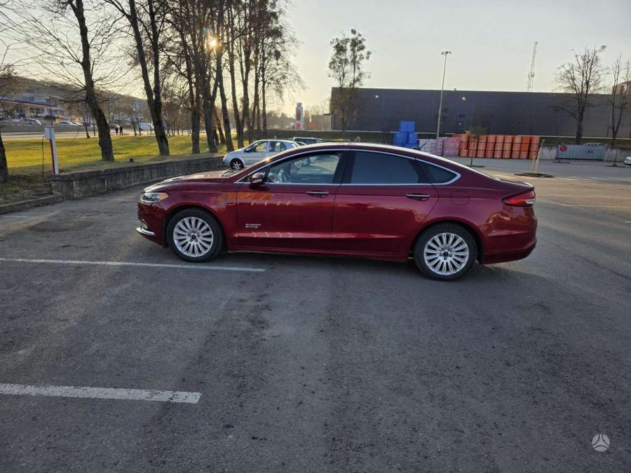 Sarkans Ford Fusion 2017 Alīta, ar dzinēja tilpumu 2.00 L un nobraukumu 41 tūkst. km par 11900 €, foto 9 vietnē AUTOMOTO.COM.LV