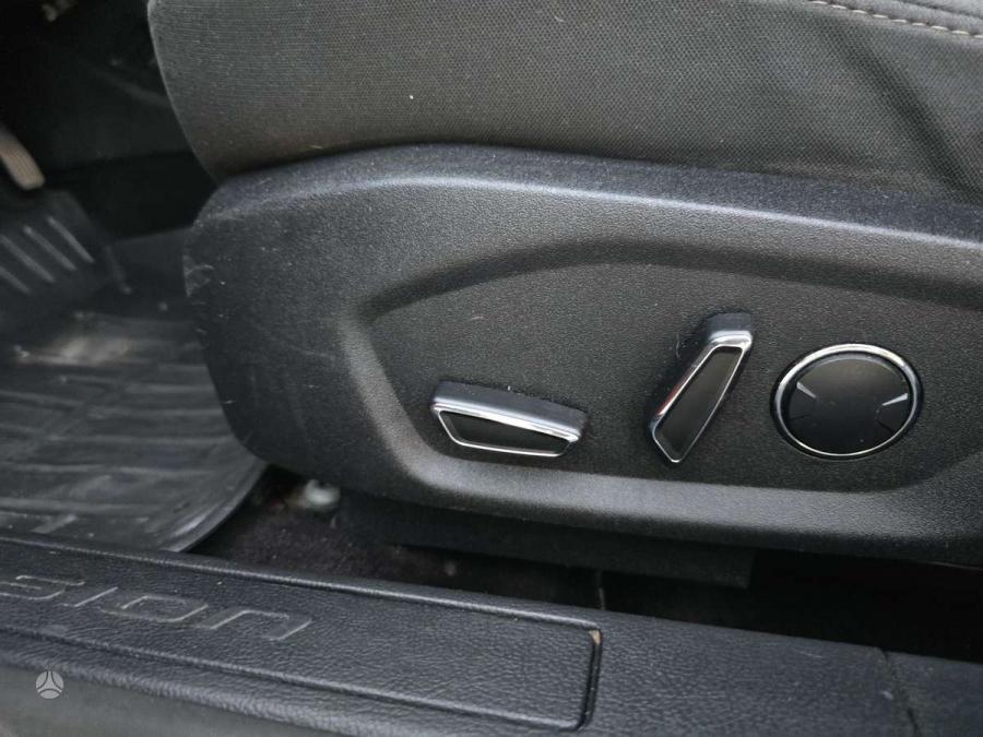 Sarkans Ford Fusion 2017 Šauļi, ar dzinēja tilpumu 1.50 L un nobraukumu 281 tūkst. km par 6900 €, foto 39 vietnē AUTOMOTO.COM.LV