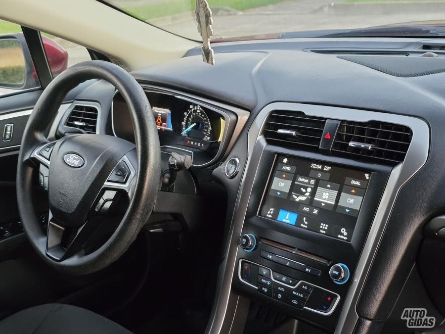 Red Ford Fusion 2017 in Siauliai, with an engine capacity of 1.50 L and mileage of 281 thousand km for 5750 €, photo 27 on AUTOMOTO.COM.LV