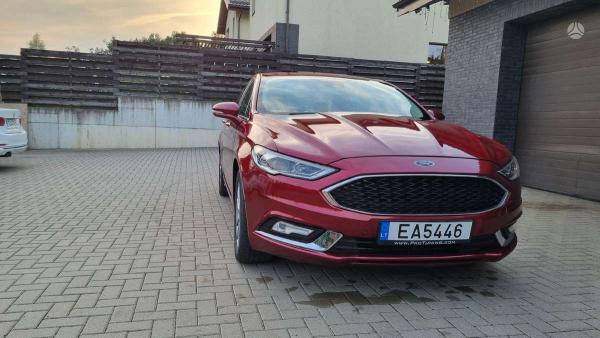 Sarkans Ford Fusion 2018 Viļņa, ar dzinēja tilpumu 0.00 L un nobraukumu 61 tūkst. km par 10250 €, foto 3 vietnē AUTOMOTO.COM.LV