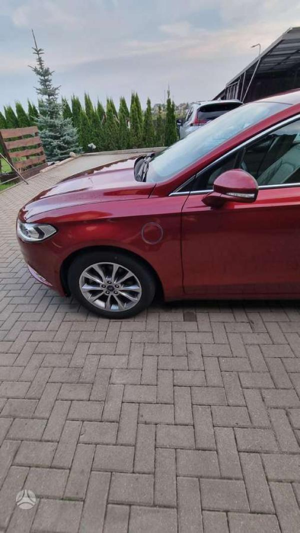Sarkans Ford Fusion 2018 Viļņa, ar dzinēja tilpumu 0.00 L un nobraukumu 61 tūkst. km par 10250 €, foto 5 vietnē AUTOMOTO.COM.LV