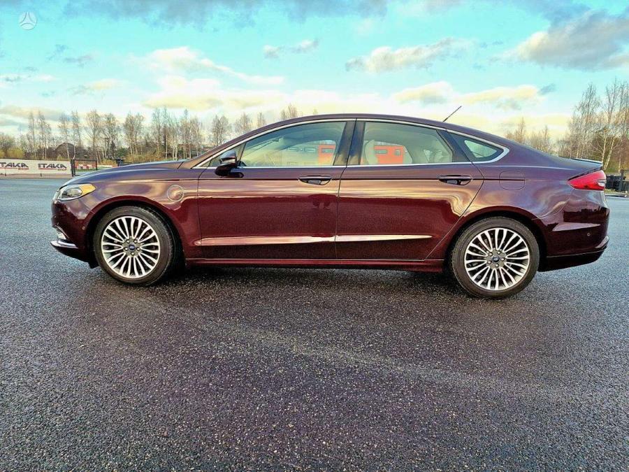 Red Ford Fusion 2018 in Siauliai, with an engine capacity of 1.97 L and mileage of 78 thousand km for 14000 €, photo 8 on AUTOMOTO.COM.LV