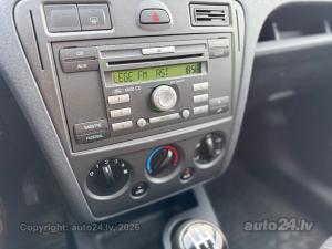 Sarkans Ford Fusion 2006 Tallina, ar dzinēja tilpumu 1.40 L un nobraukumu 139 tūkst. km par 1500 €, foto 14 vietnē AUTOMOTO.COM.LV