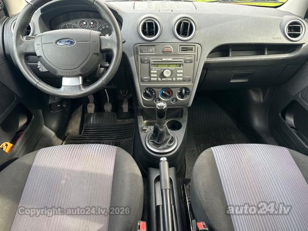 Red Ford Fusion 2010 in Tallinn, with an engine capacity of 1.40 L and mileage of 211 thousand km for 2500 €, photo 5 on AUTOMOTO.COM.LV