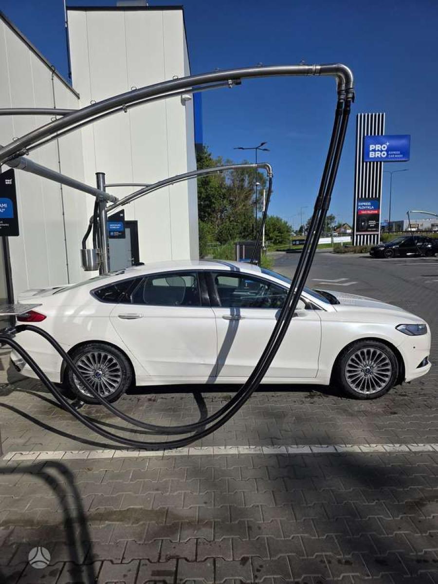 Balts Ford Fusion 2013 Viļņa, ar dzinēja tilpumu 2.00 L un nobraukumu 112 tūkst. km par 4500 €, foto 3 vietnē AUTOMOTO.COM.LV