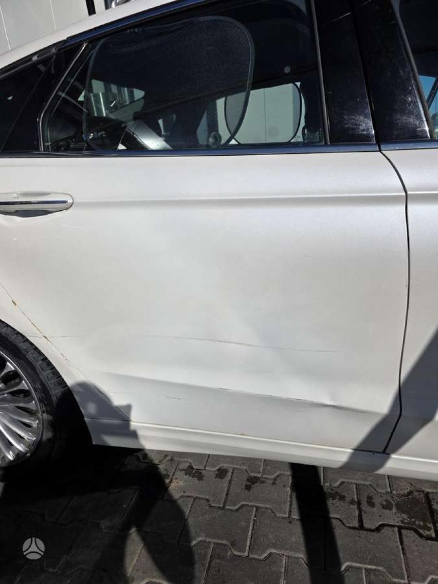 Balts Ford Fusion 2013 Viļņa, ar dzinēja tilpumu 2.00 L un nobraukumu 112 tūkst. km par 4500 €, foto 12 vietnē AUTOMOTO.COM.LV