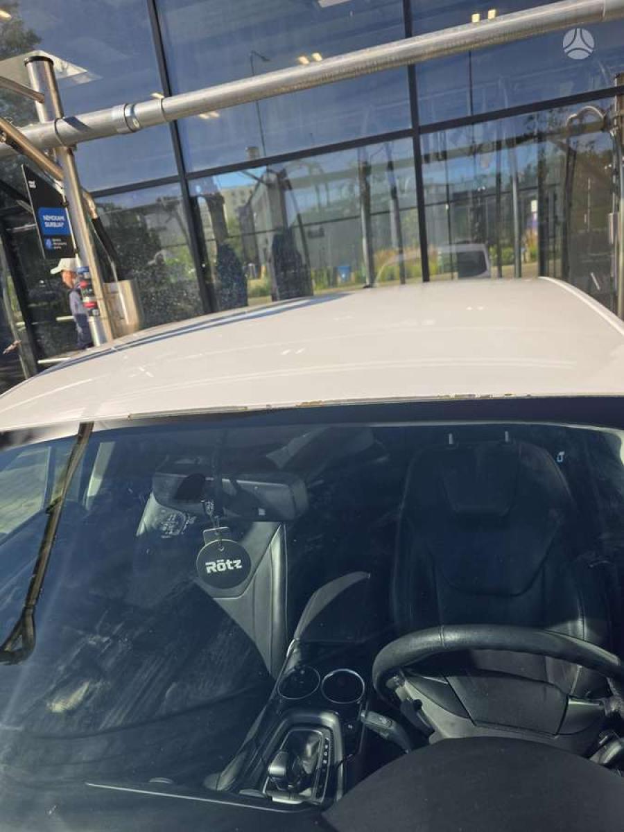 Balts Ford Fusion 2013 Viļņa, ar dzinēja tilpumu 2.00 L un nobraukumu 112 tūkst. km par 4500 €, foto 15 vietnē AUTOMOTO.COM.LV