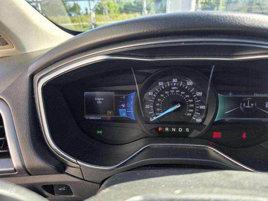 Balts Ford Fusion 2013 Viļņa, ar dzinēja tilpumu 2.00 L un nobraukumu 112 tūkst. km par 4500 €, foto 17 vietnē AUTOMOTO.COM.LV