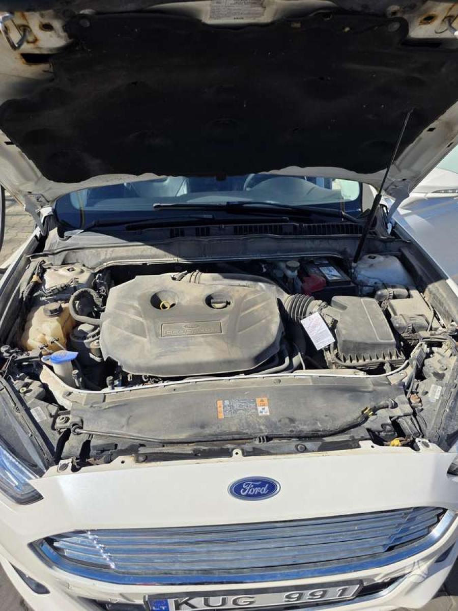 Balts Ford Fusion 2013 Viļņa, ar dzinēja tilpumu 2.00 L un nobraukumu 112 tūkst. km par 4500 €, foto 24 vietnē AUTOMOTO.COM.LV