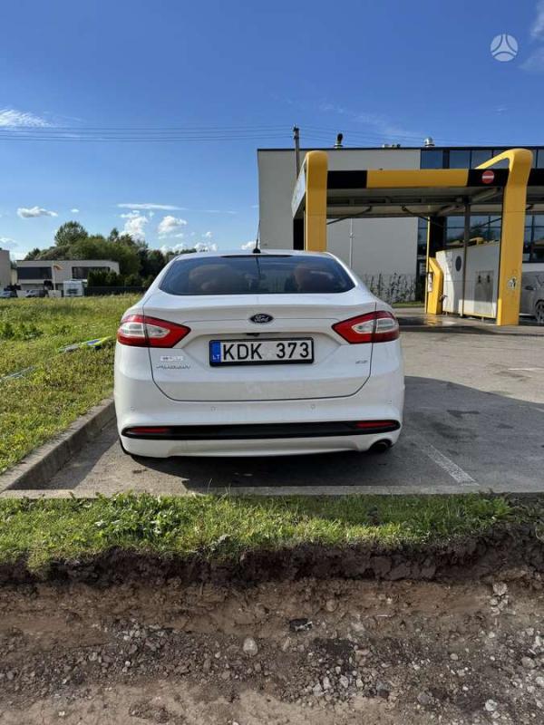 Ford Fusion 2014 Kauņa vietnē Balts Ford Fusion 2014 Kauņa, ar dzinēja tilpumu 2.49 L un nobraukumu 210 tūkst. km par 5650 €, foto 6 vietnē AUTOMOTO.COM.LV