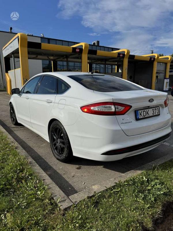 Ford Fusion 2014 Kauņa vietnē Balts Ford Fusion 2014 Kauņa, ar dzinēja tilpumu 2.49 L un nobraukumu 210 tūkst. km par 5650 €, foto 7 vietnē AUTOMOTO.COM.LV