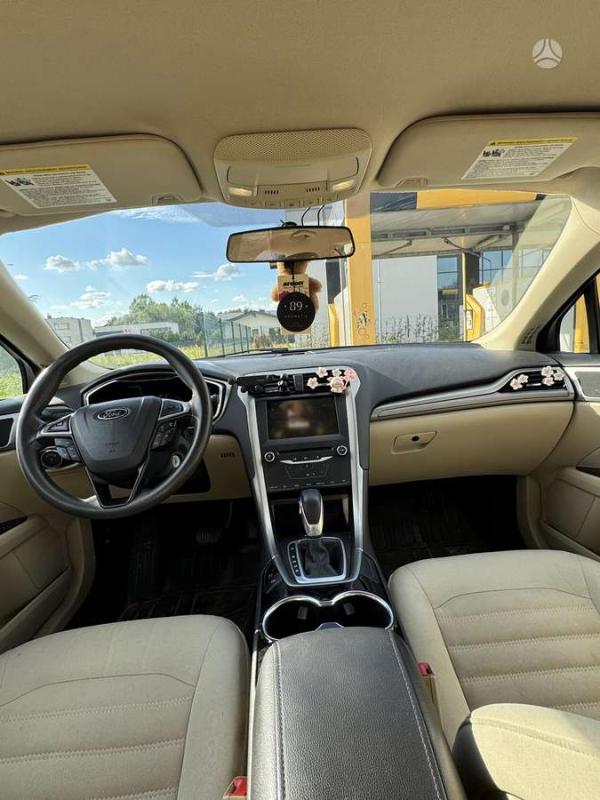 Ford Fusion 2014 Kauņa vietnē Balts Ford Fusion 2014 Kauņa, ar dzinēja tilpumu 2.49 L un nobraukumu 210 tūkst. km par 5650 €, foto 10 vietnē AUTOMOTO.COM.LV